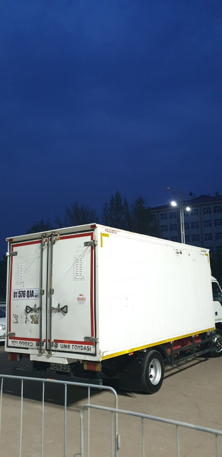 ISUZU 5 tonnali sotiladi