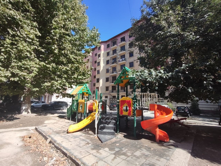 Срочно продаётся 3 ком В Новостройке Гагарина