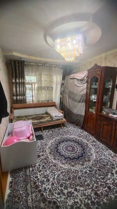 Продается 2 комнатная квартира на 1 этаже (рядом Кадышева и метро)