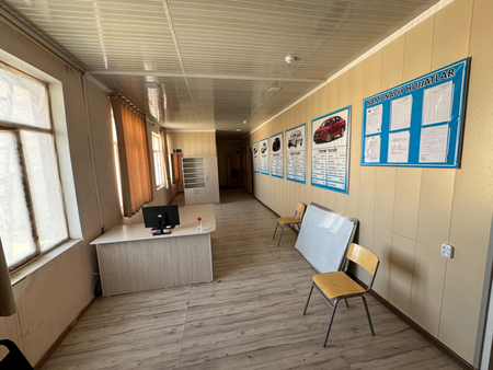 O’quv markaz uchun stol stul