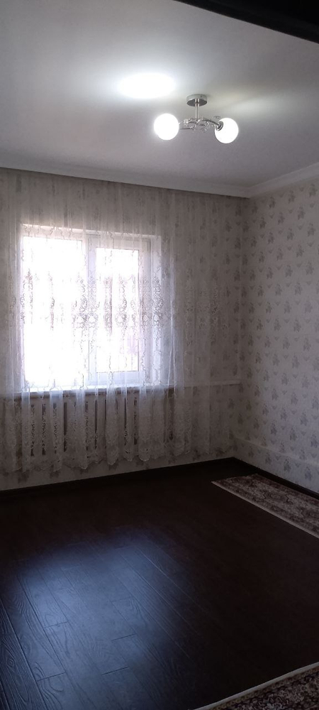 3 хонали квартира узок муддатли  ижарага берилади.