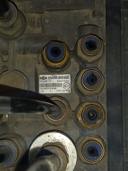 ABS modulyator 27 kubalik tanarniki