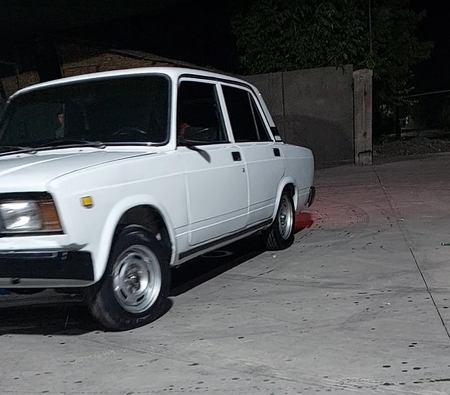 Vaz 2107 tayyor moshina