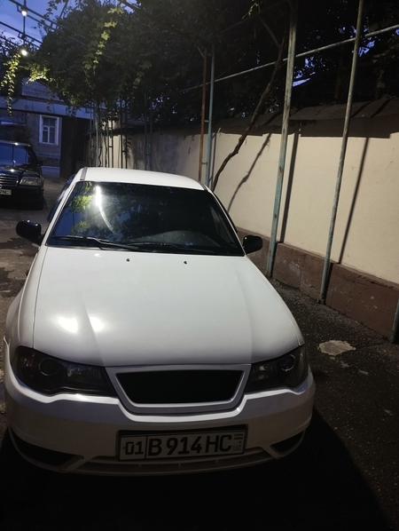 Nexia 2 sostayana otlichniy. Bez rasxodniy moshina. Gaz 80 talik.
