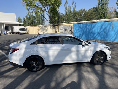 Hyundai Elantra Arenda vikupga