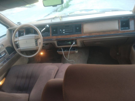 Продаю Американского короля дорог. Lincoln Town Car 1994 года