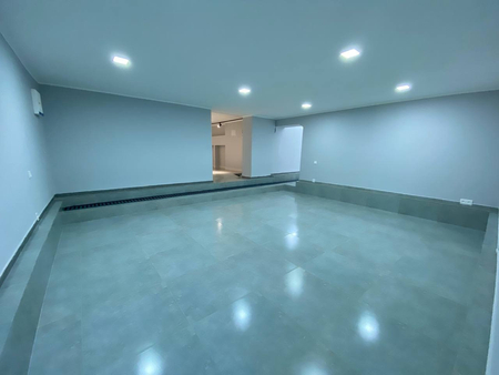 110 M2 har qanday besnes uchun arendga beriladi