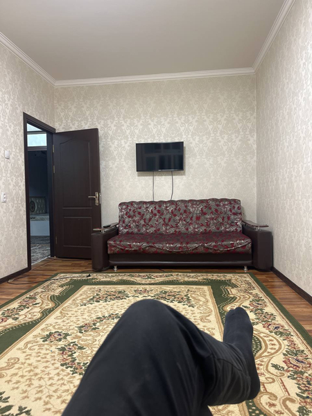 Arenda Qora qamish 1/2 xamma sharoiti bor 2 xona 2 etaj