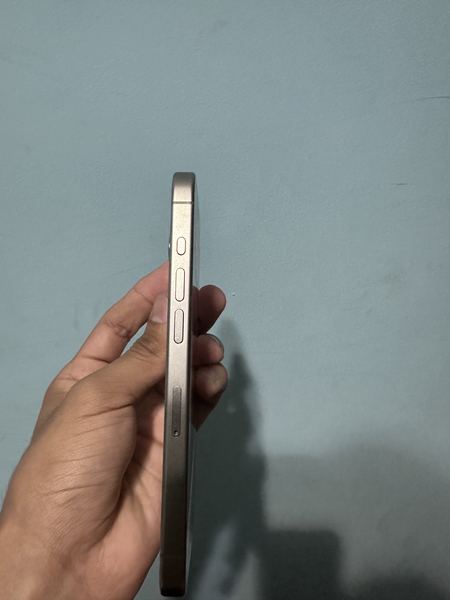 Iphone 15pro с гарантией