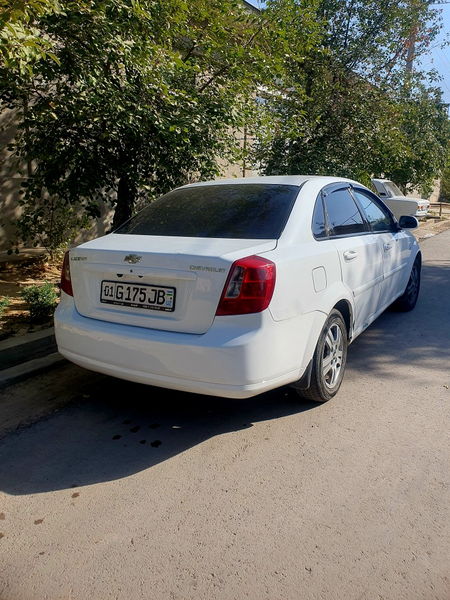 Lacetti 3-Позиця АТ 2011