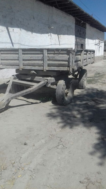 Traktor va tilichka sotiladi