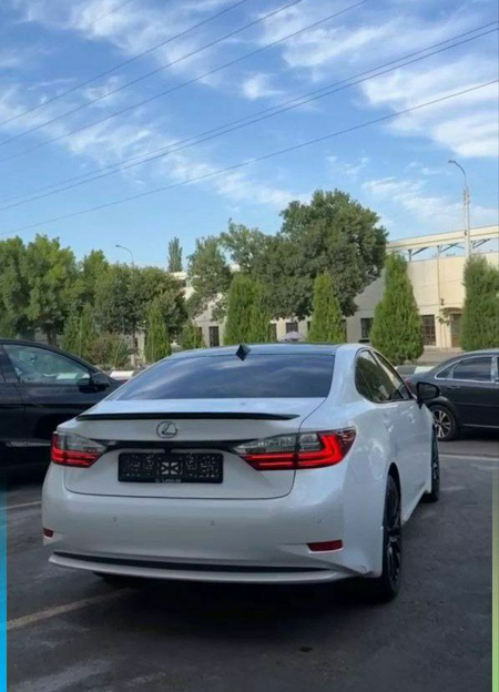 Lexus es200
Yili 2015