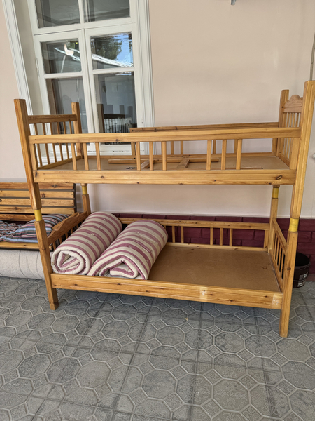 Продам двухярусную кровать