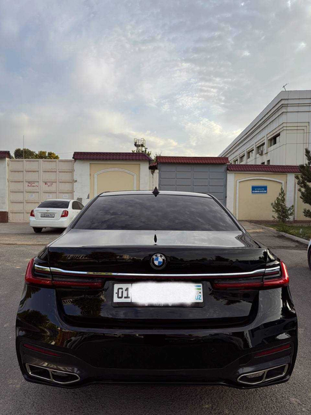 BMW 750Li рестайл