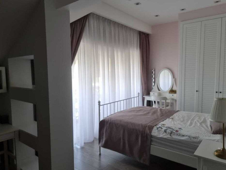 Penrhouse Metro Novza 5 room 3 bedroom 3 bathro muqumiy street