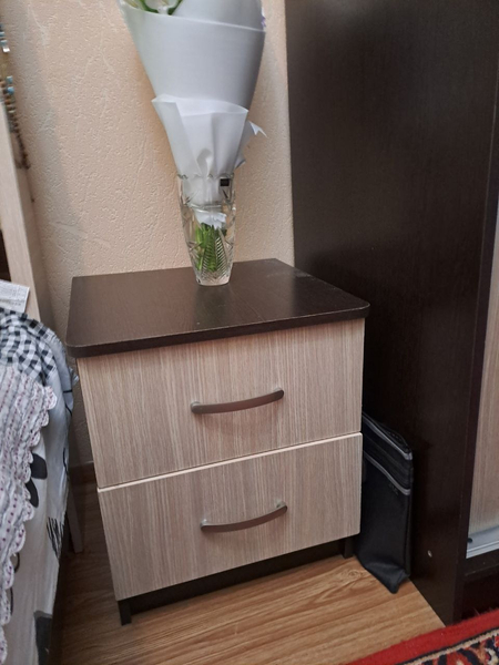 Спальный и мебель
