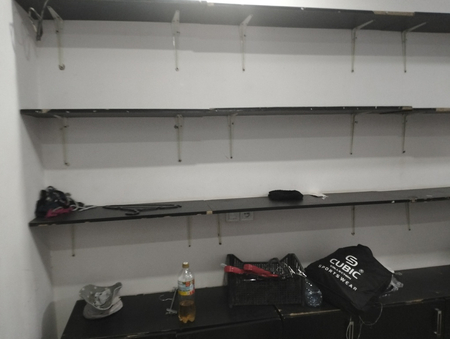 Продается полка в отличном состоянии