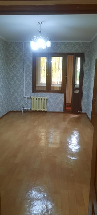 Чиланзар-20 заргарлик(ювелирка) вдоль дороги 2/1/4 можно под офис нежи