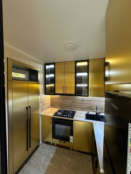 Продаётся Чиланзар 6 2в3 1 этаж.