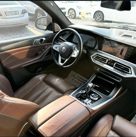 Sotiladi Bmw X7 50i restaling