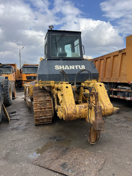 Бульдозер SHANTU SD23 йили 2013