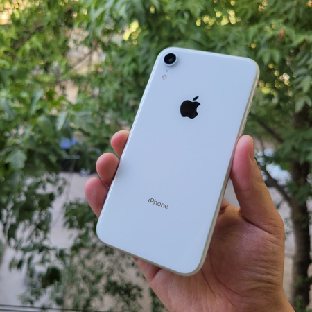 Iphone Xr sotiladi