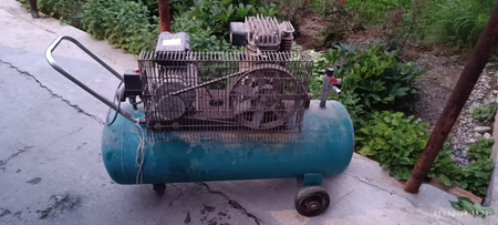 Kompressor 100l sotiladi