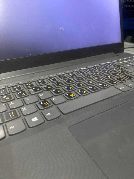 Notebook Lenovo Ryzen 5 sotiladi