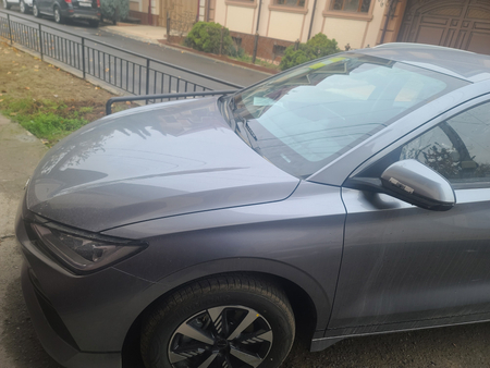 BYD e2 full 405 km