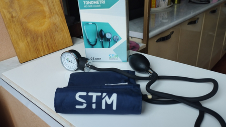 Тонометр. Измеритель давления STM