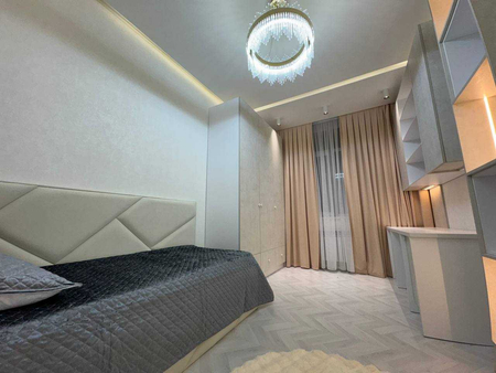 V4517 3/2/9 Паркентский ул. Ор.р: Авиатор 78м2 евро ремонт