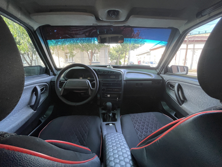 Lada 2114 metan gaz sotiladi  2012yil