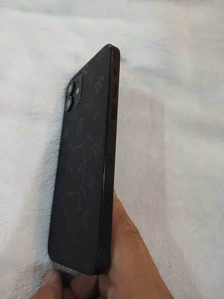 Iphon 12 ideal sostayanyada