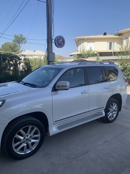 Toyota Prado 150 срочно сотилади