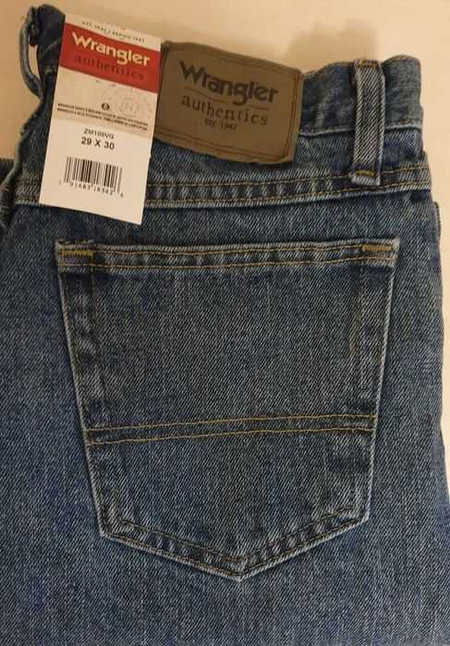 Фирменные джинсы Wrangler из США. На подростка или худого мужчину.