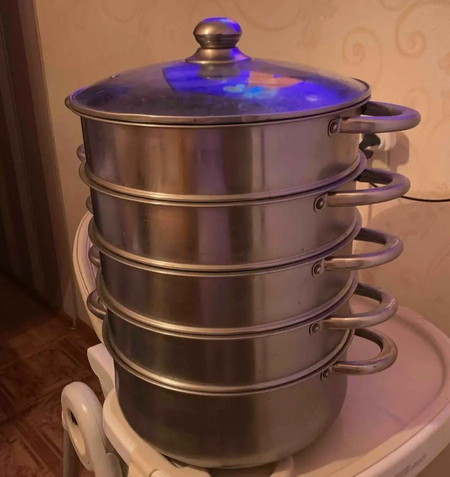 Срочно продам новую евро маслёнку бамбук и керамика + ножичик