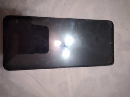 techno camon 19 sotiladi srochna 6/128