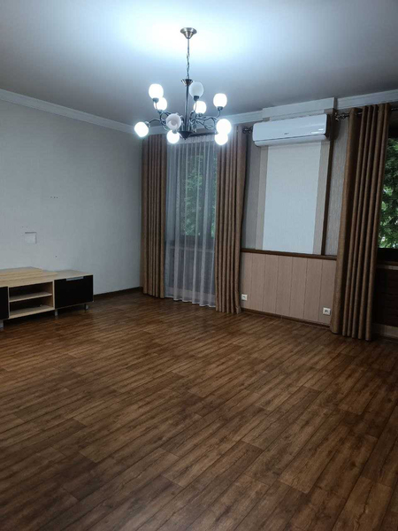 Шикарная квартира на первой линии в Яккасарае, улица Бобура. Ипотека