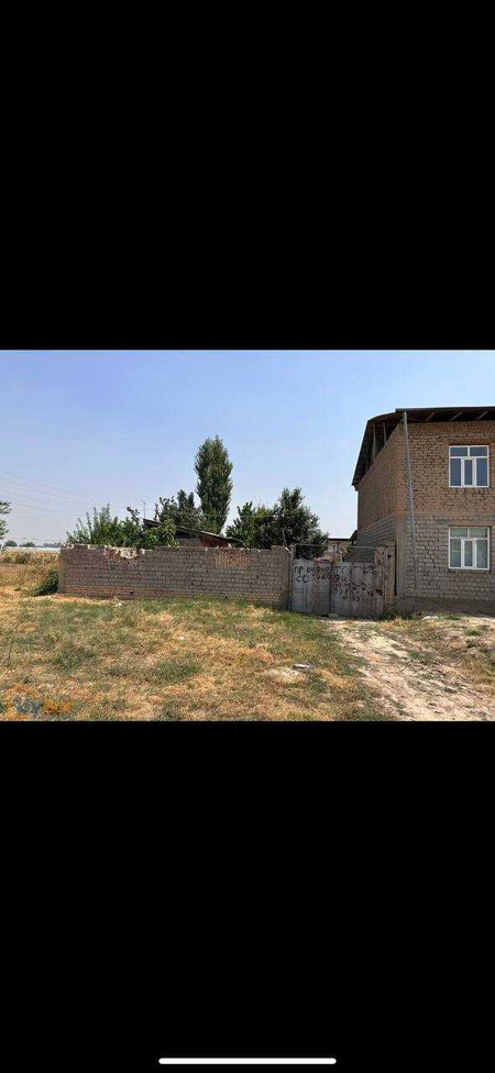 6 sotokli hovli sotiladi, toza havosi va mevali daraxtlari bilan