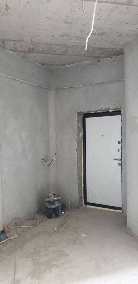 Uy sotiladi 2 xonali 7etaj 81 m2