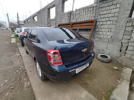 Кобальт ат сотилади