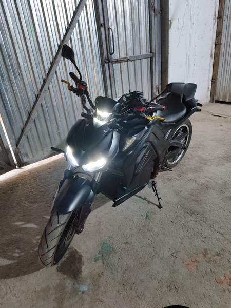 Продам электро мотоцикл kawasaki z1000
