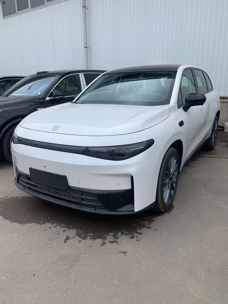 Leapmotor c01 Hybrid Smart full pozitsiya