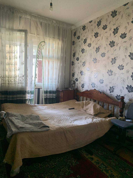 СРОЧНО !! Продается квартира в Яшнабаде 5/4/9 ( 140 кв/м ) Антей