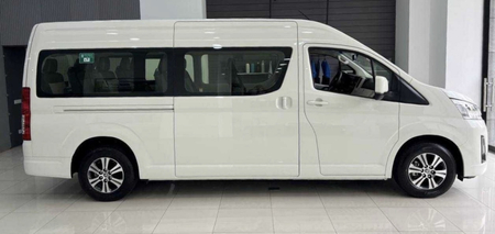 TOYOTA HIACE Tourister 3.5
