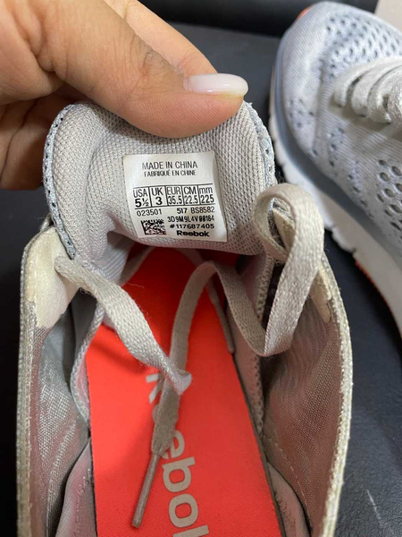 женские Reebok (оригинал) 36 размер