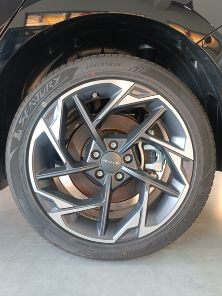 Gac AION S Max full pozitsiyasi 610 km