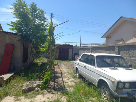 8 sotixli Uchastka sotiladi