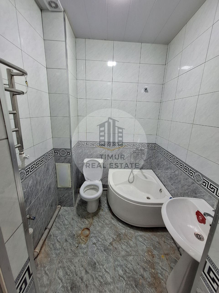 Продается 2/2/3 Паркентский 40м2
