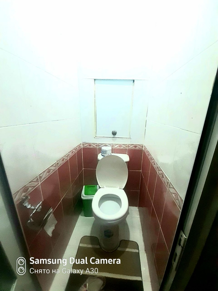 Chilonzor 21 kvartalda joylashgan 2 xonali uyumni sotaman.